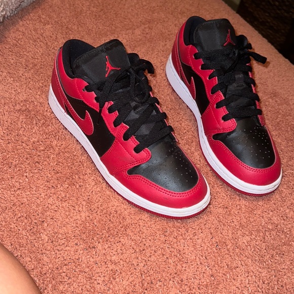 Jordan | Shoes | Air Jordan Reverse Bred | Poshmark